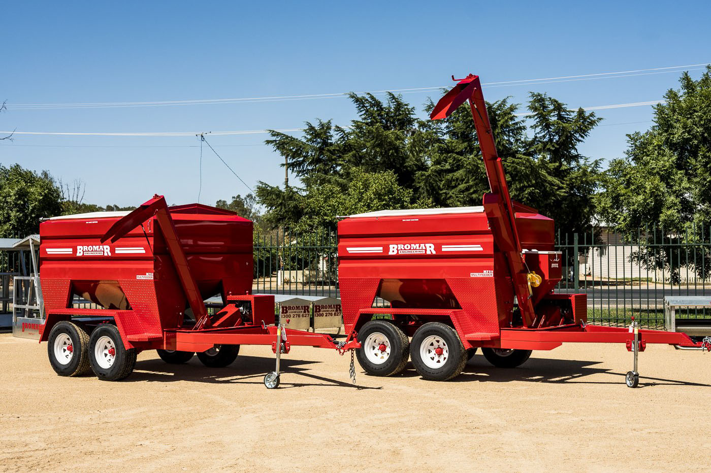 Bromar Multifeeder: Versatile Twin-Bin Agricultural Feeder