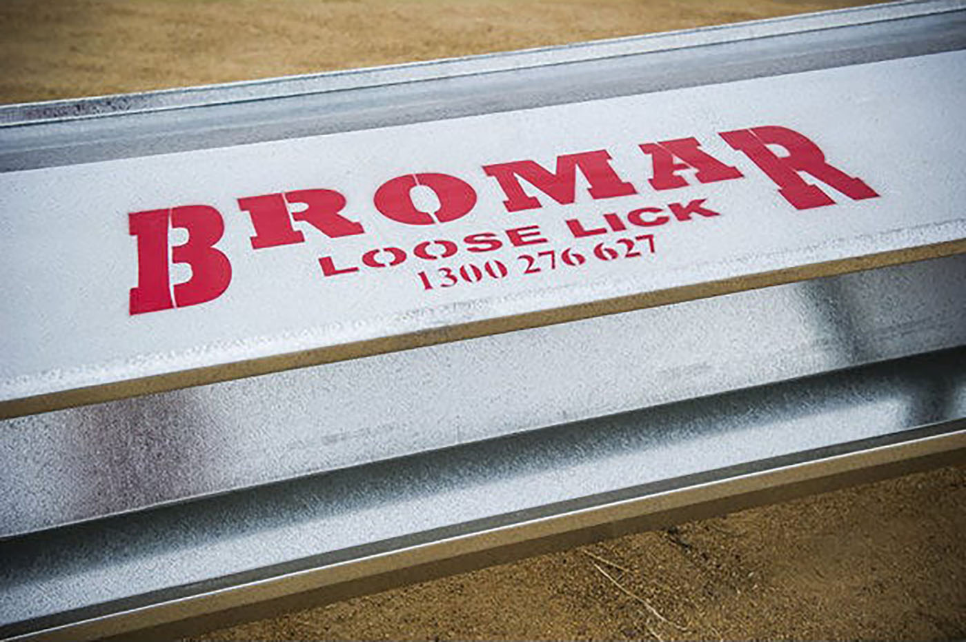 Bromar Multifeeder: Versatile Twin-Bin Agricultural Feeder