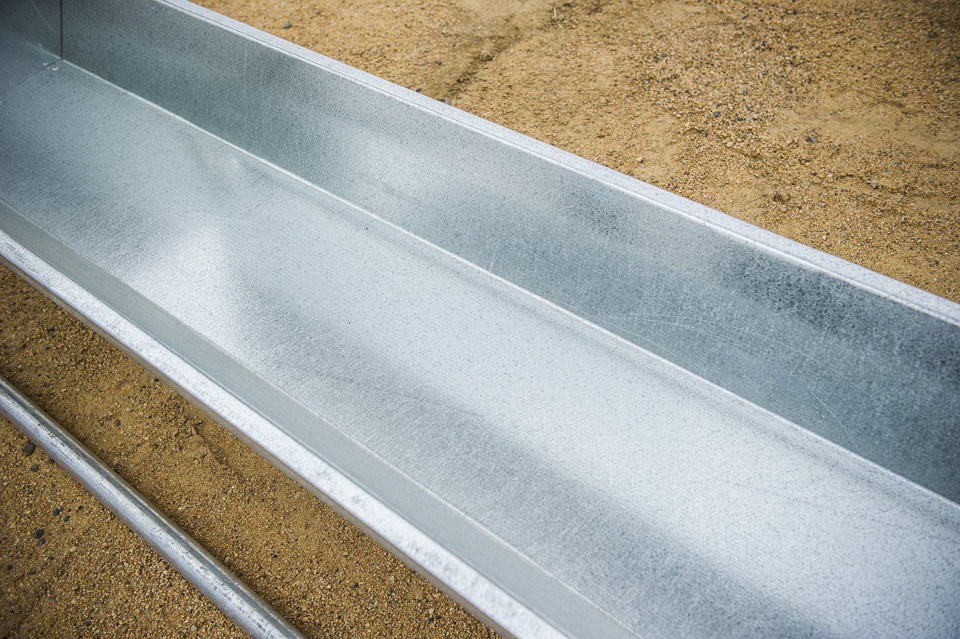 Bromar Loose Lickfeeder: Durable Supplement Feeder for Livestock